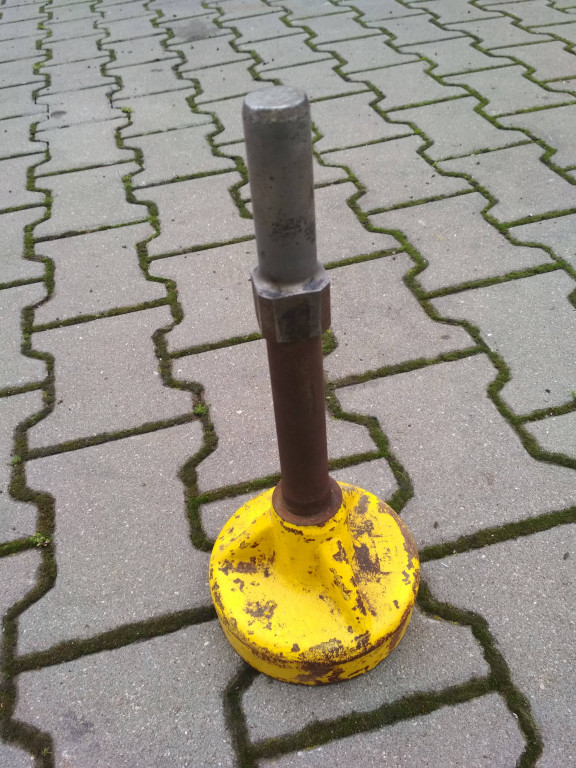 Suche Rammglocke / Aufsatz für Wacker Hammer zum einschlagen von Anker