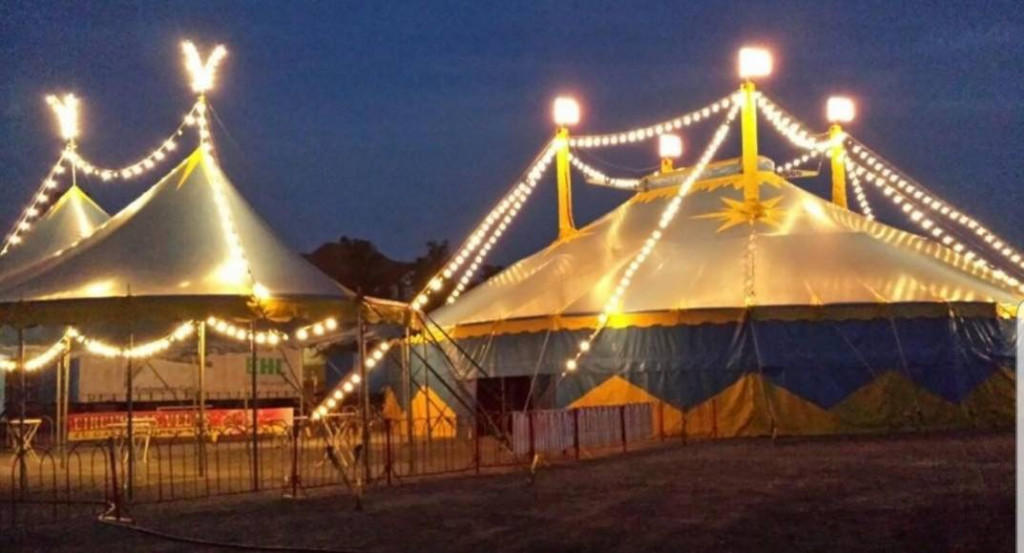 Circus zelt