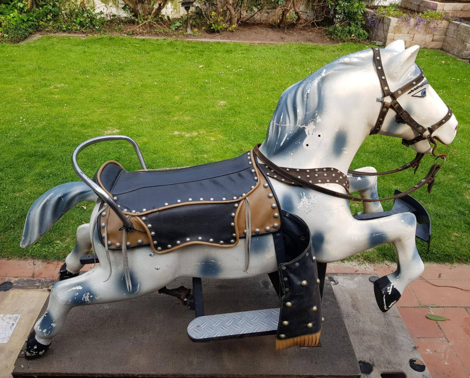 Elektrisches Pferd Zum Fahren