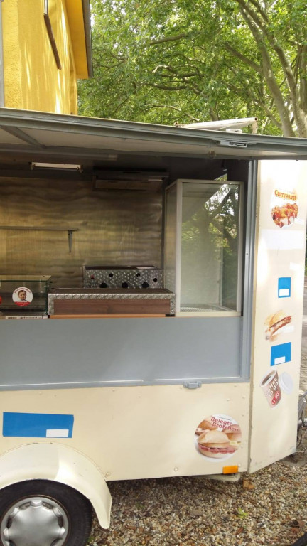 Imbisswagen voll Ausgestattet