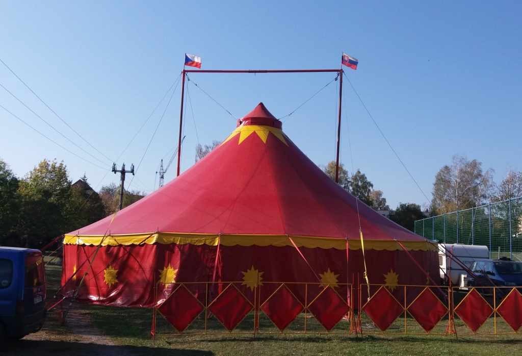 Circus zelt zum verkaufen