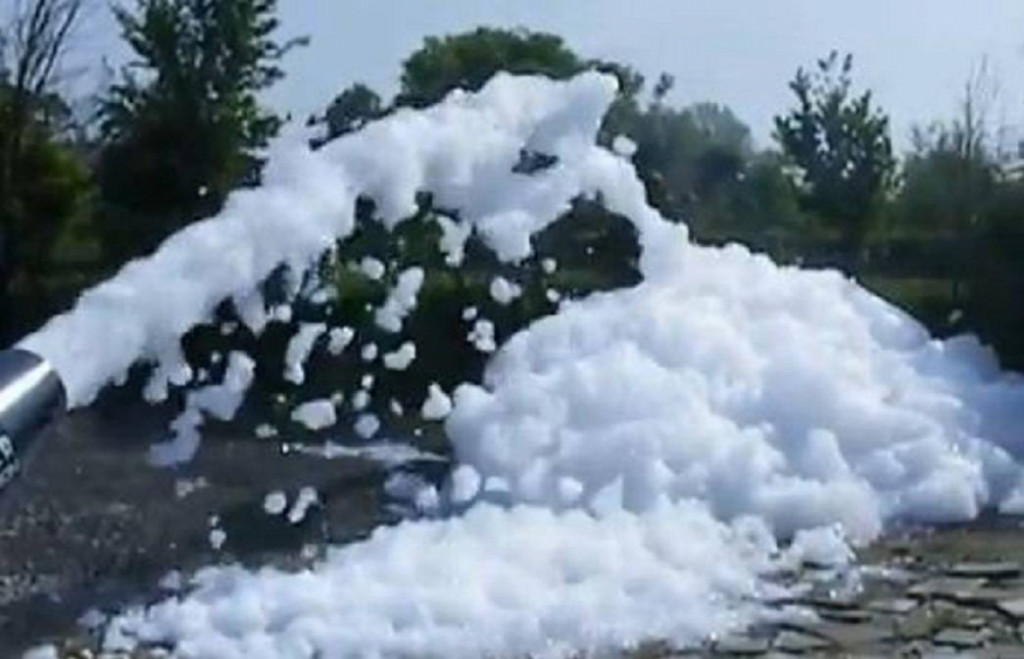 Schaummaschine Schaumkanone Schaumparty