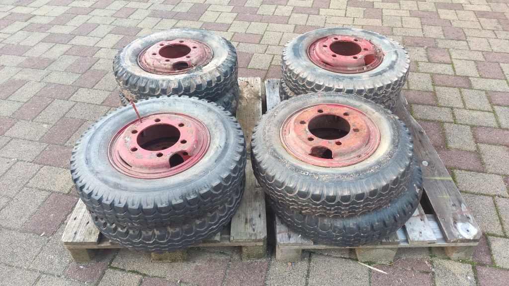 8x Continental 25x6 Reifen von Schaustellerwagen