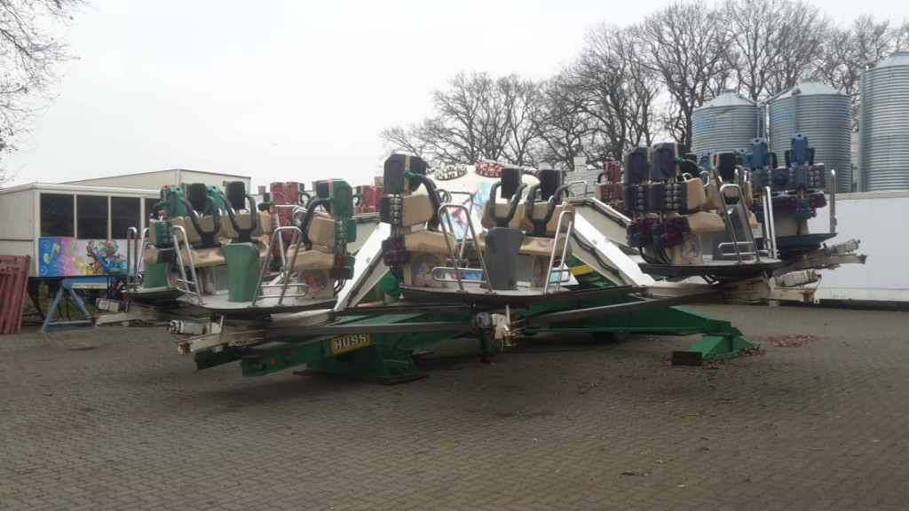 Huss Fahrgeschäft Ausführung : Speedy