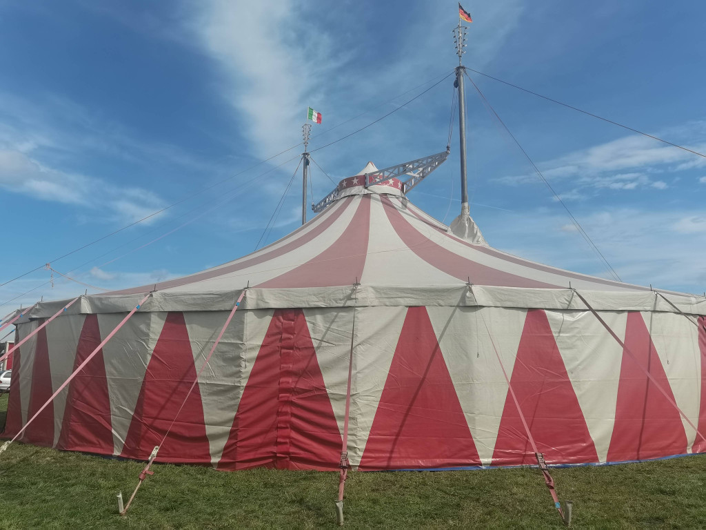 Circus Zelt /Chapithau 22m