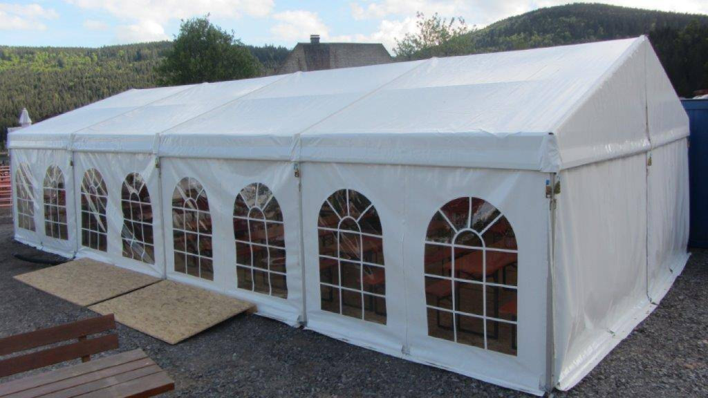 Röder Partyzelt 8x24