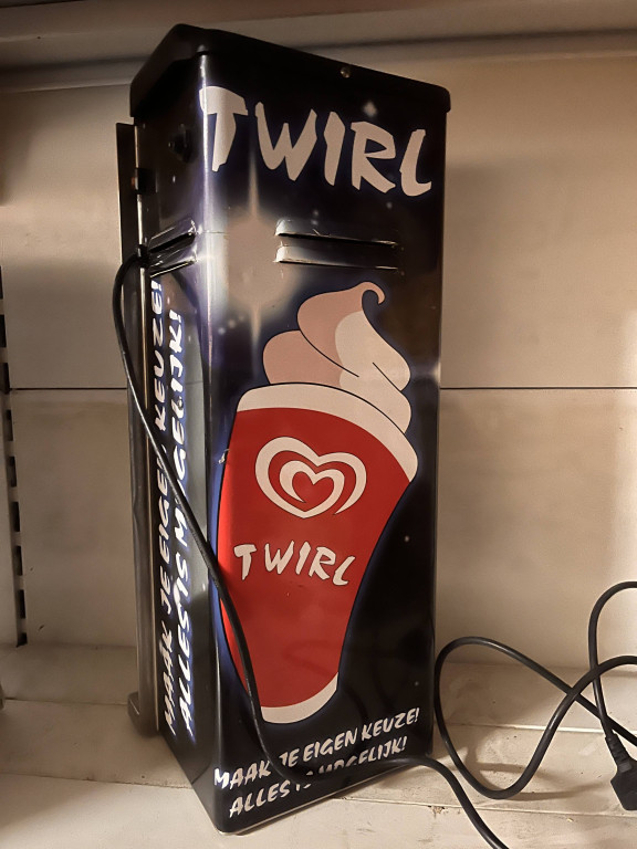 Swirl/mc flurry Machine