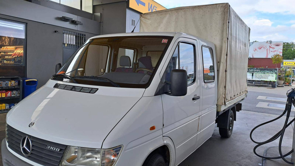 Mercedes Benz Sprinter Doppelkabine 310D/35
