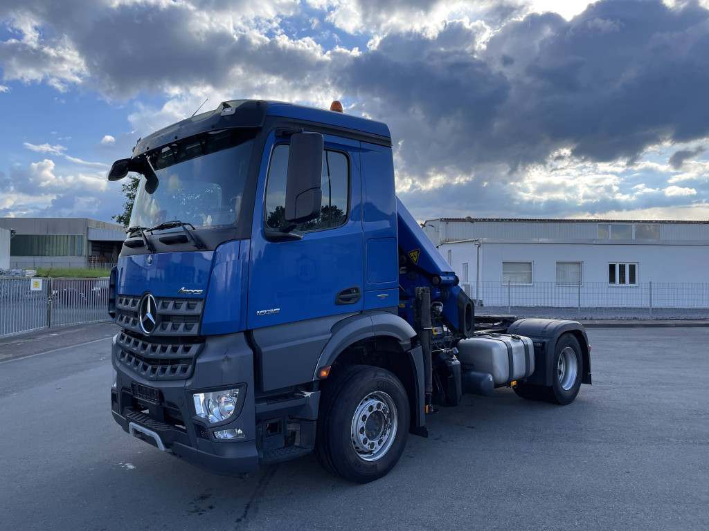 Mercedes-Benz Arocs 1836 Kran Palfinger 18002 EH Funk